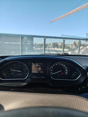 White Peugeot 2008 2015 in Tallinn, with an engine capacity of 1.60 L and mileage of 311 thousand km for 5250 €, photo 28 on AUTOMOTO.COM.LV
