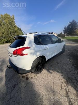 White Peugeot 2008 2015 in Bauska, with an engine capacity of 1.60 L and mileage of 292 thousand km for 4200 €, photo 5 on AUTOMOTO.COM.LV