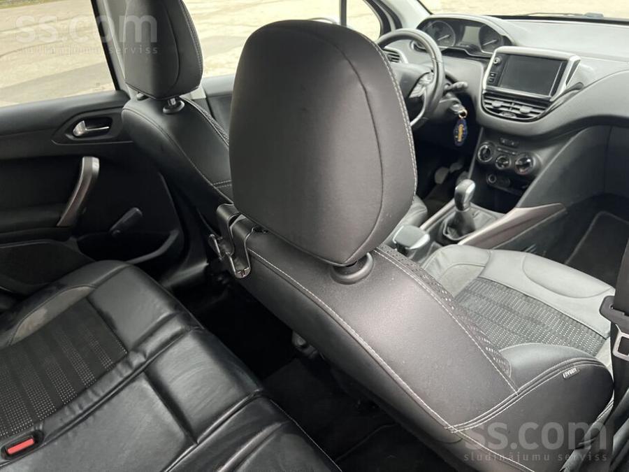 White Peugeot 2008 2015 in Bauska, with an engine capacity of 1.60 L and mileage of 292 thousand km for 4200 €, photo 6 on AUTOMOTO.COM.LV