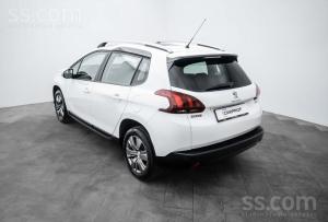 Balts Peugeot 2008 2016 Tallina, ar dzinēja tilpumu 1.20 L un nobraukumu 121 tūkst. km par 7499 €, foto 6 vietnē AUTOMOTO.COM.LV
