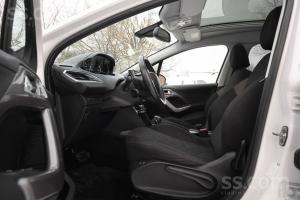 White Peugeot 2008 2016 in Jelgava, with an engine capacity of 1.20 L and mileage of 158 thousand km for 7700 €, photo 7 on AUTOMOTO.COM.LV