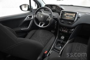 White Peugeot 2008 2016 in Jelgava, with an engine capacity of 1.20 L and mileage of 158 thousand km for 7700 €, photo 19 on AUTOMOTO.COM.LV