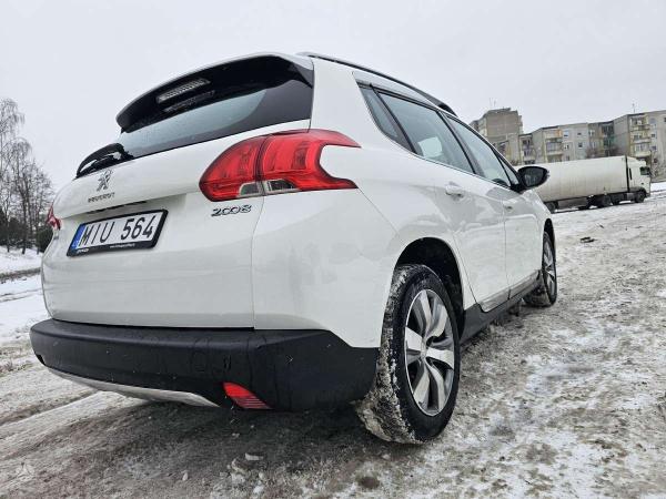 White Peugeot 2008 2016 in Kaunas, with an engine capacity of 1.20 L and mileage of 149 thousand km for 5999 €, photo 9 on AUTOMOTO.COM.LV