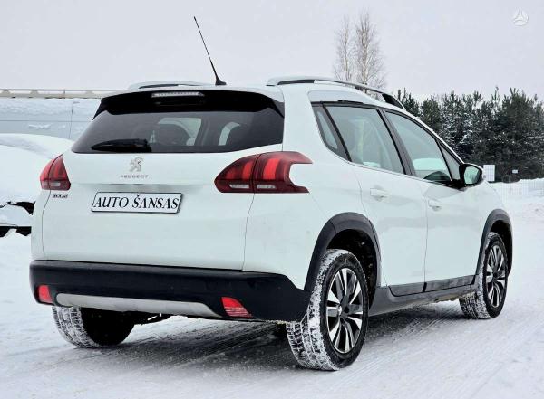 Balts Peugeot 2008 2017 Tauragė, ar dzinēja tilpumu 1.20 L un nobraukumu 135 tūkst. km par 6500 €, foto 8 vietnē AUTOMOTO.COM.LV