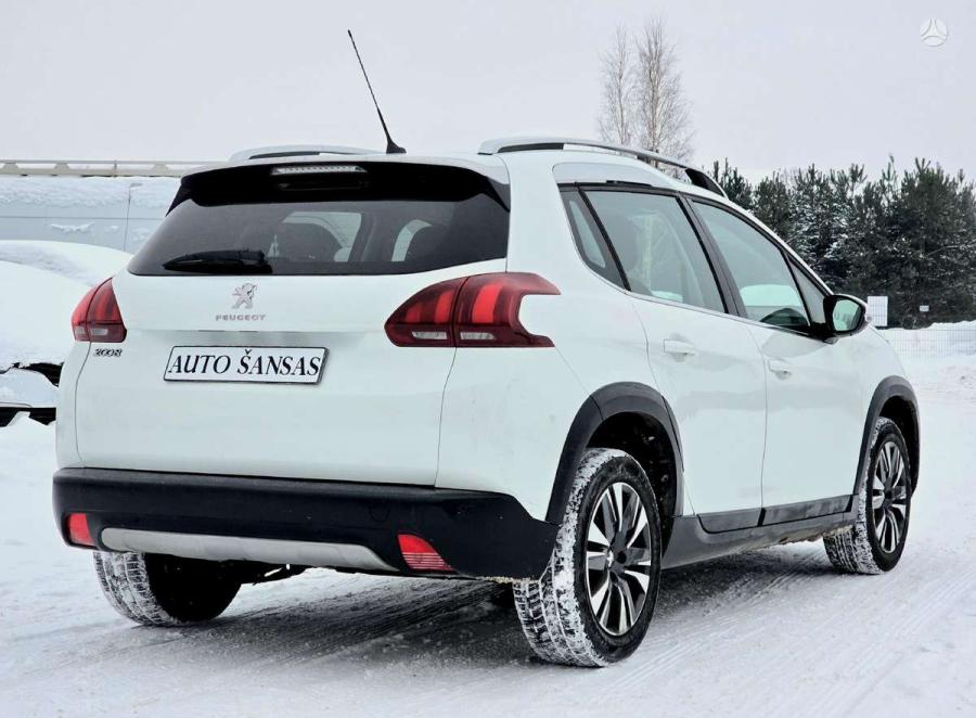 Balts Peugeot 2008 2017 Tauragė, ar dzinēja tilpumu 1.20 L un nobraukumu 135 tūkst. km par 6500 €, foto 8 vietnē AUTOMOTO.COM.LV