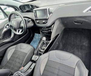 Balts Peugeot 2008 2017 Tauragė, ar dzinēja tilpumu 1.20 L un nobraukumu 135 tūkst. km par 6500 €, foto 21 vietnē AUTOMOTO.COM.LV