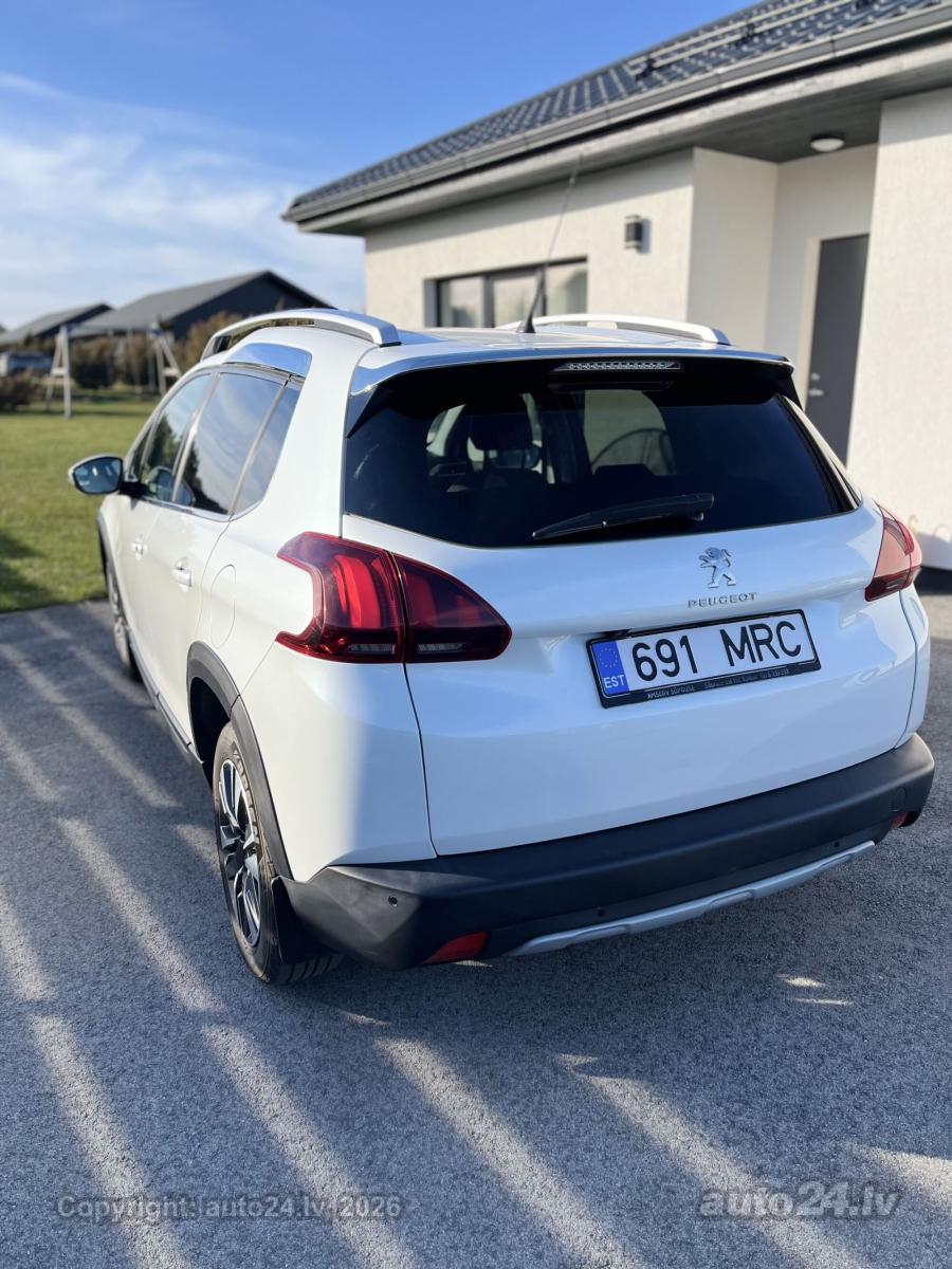 White Peugeot 2008 2017 in Tallinn, with an engine capacity of 1.20 L and mileage of 102 thousand km for 9000 €, photo 7 on AUTOMOTO.COM.LV