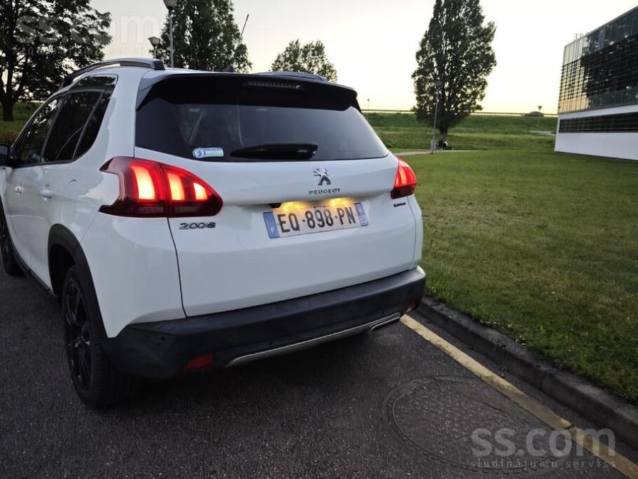 Balts Peugeot 2008 2017 Daugavpils, ar dzinēja tilpumu 1.20 L un nobraukumu 122 tūkst. km par 6500 €, foto 12 vietnē AUTOMOTO.COM.LV