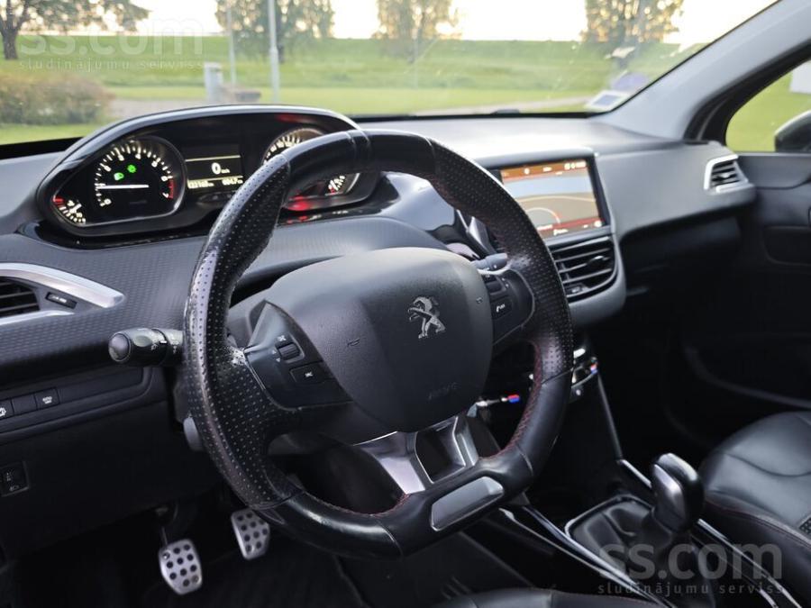 Balts Peugeot 2008 2017 Daugavpils, ar dzinēja tilpumu 1.20 L un nobraukumu 122 tūkst. km par 6500 €, foto 18 vietnē AUTOMOTO.COM.LV