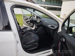 Balts Peugeot 2008 2017 Daugavpils, ar dzinēja tilpumu 1.20 L un nobraukumu 122 tūkst. km par 6500 €, foto 25 vietnē AUTOMOTO.COM.LV
