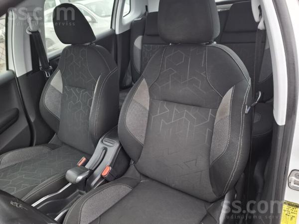 White Peugeot 2008 2018 in Talsi, with an engine capacity of 1.20 L and mileage of 146 thousand km for 6800 €, photo 8 on AUTOMOTO.COM.LV