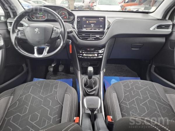 White Peugeot 2008 2018 in Talsi, with an engine capacity of 1.20 L and mileage of 146 thousand km for 6800 €, photo 9 on AUTOMOTO.COM.LV
