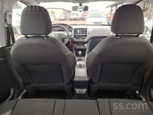 Balts Peugeot 2008 2018 Talsi, ar dzinēja tilpumu 1.20 L un nobraukumu 146 tūkst. km par 6800 €, foto 15 vietnē AUTOMOTO.COM.LV