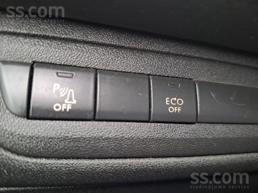 Balts Peugeot 2008 2018 Talsi, ar dzinēja tilpumu 1.20 L un nobraukumu 146 tūkst. km par 6800 €, foto 25 vietnē AUTOMOTO.COM.LV