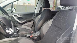 Balts Peugeot 2008 2018 Rīga, ar dzinēja tilpumu 1.50 L un nobraukumu 213 tūkst. km par 5990 €, foto 19 vietnē AUTOMOTO.COM.LV