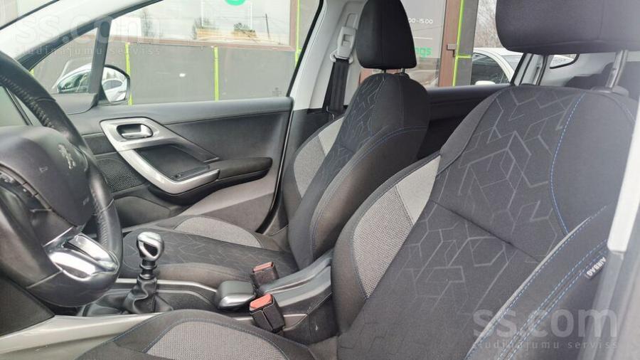 Balts Peugeot 2008 2018 Rīga, ar dzinēja tilpumu 1.50 L un nobraukumu 213 tūkst. km par 5990 €, foto 19 vietnē AUTOMOTO.COM.LV
