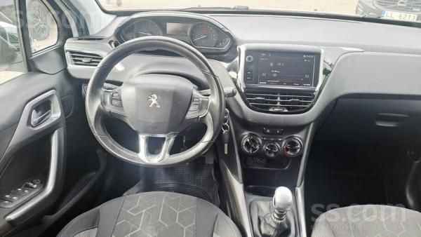 White Peugeot 2008 2018 in Riga, with an engine capacity of 1.50 L and mileage of 213 thousand km for 5990 €, photo 9 on AUTOMOTO.COM.LV
