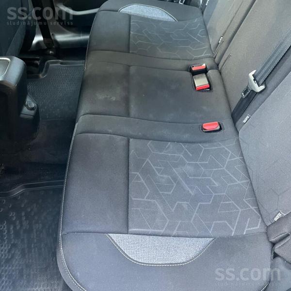 Balts Peugeot 2008 2018 Rīga, ar dzinēja tilpumu 1.20 L un nobraukumu 197 tūkst. km par 4200 €, foto 7 vietnē AUTOMOTO.COM.LV