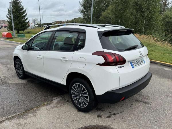 White Peugeot 2008 2019 in Taurage, with an engine capacity of 1.50 L and mileage of 246 thousand km for 6200 €, photo 4 on AUTOMOTO.COM.LV