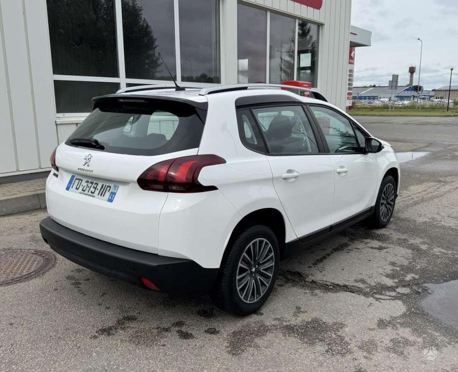 Balts Peugeot 2008 2019 Tauragė, ar dzinēja tilpumu 1.50 L un nobraukumu 246 tūkst. km par 6200 €, foto 5 vietnē AUTOMOTO.COM.LV