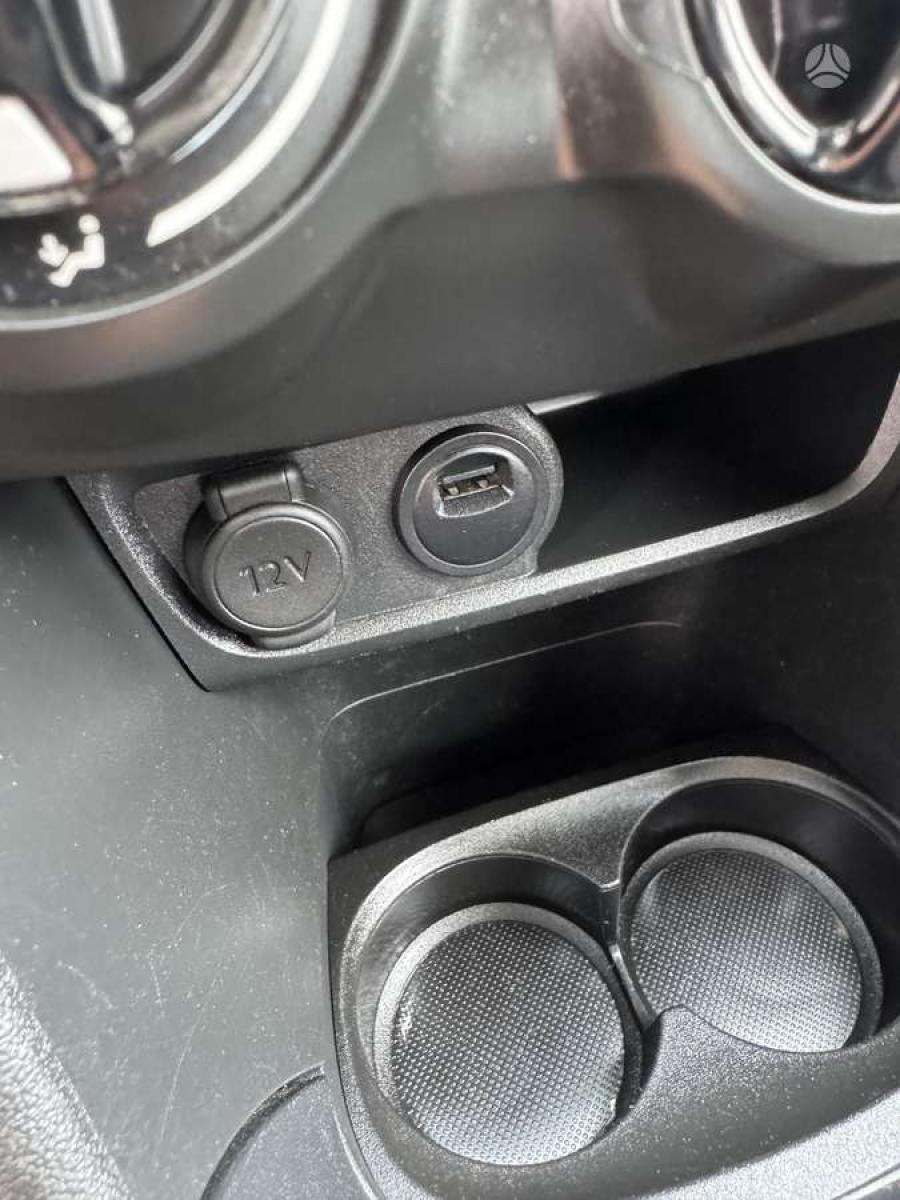 Balts Peugeot 2008 2019 Tauragė, ar dzinēja tilpumu 1.50 L un nobraukumu 246 tūkst. km par 6200 €, foto 13 vietnē AUTOMOTO.COM.LV