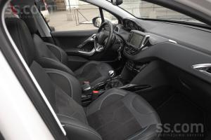Balts Peugeot 2008 2019 Jelgava, ar dzinēja tilpumu 1.20 L un nobraukumu 109 tūkst. km par 7990 €, foto 9 vietnē AUTOMOTO.COM.LV