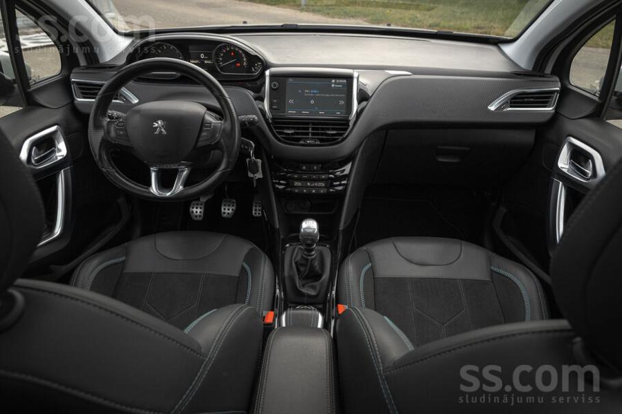 White Peugeot 2008 2019 in Jelgava, with an engine capacity of 1.20 L and mileage of 109 thousand km for 7690 €, photo 13 on AUTOMOTO.COM.LV