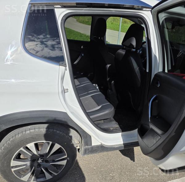 Balts Peugeot 2008 2019 Rīga, ar dzinēja tilpumu 1.50 L un nobraukumu 148 tūkst. km par 9300 €, foto 6 vietnē AUTOMOTO.COM.LV