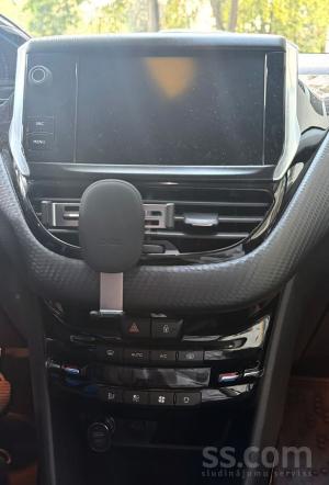 Balts Peugeot 2008 2019 Rīga, ar dzinēja tilpumu 1.20 L un nobraukumu 99 tūkst. km par 9300 €, foto 9 vietnē AUTOMOTO.COM.LV