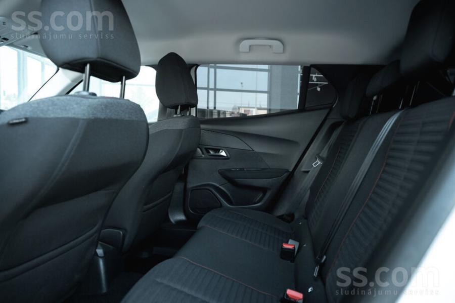 Balts Peugeot 2008 2020 Rīga, ar dzinēja tilpumu 1.20 L un nobraukumu 51 tūkst. km par 23300 €, foto 18 vietnē AUTOMOTO.COM.LV