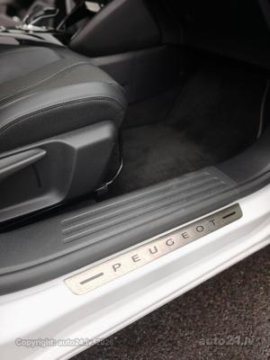 Balts Peugeot 2008 2020 Tallina, ar dzinēja tilpumu 1.50 L un nobraukumu 79 tūkst. km par 15990 €, foto 20 vietnē AUTOMOTO.COM.LV