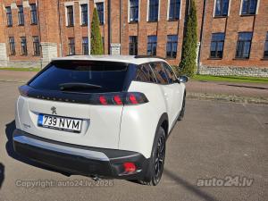 Balts Peugeot 2008 2021 Tallina, ar dzinēja tilpumu 1.50 L un nobraukumu 49 tūkst. km par 14300 €, foto 5 vietnē AUTOMOTO.COM.LV