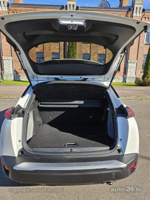 Balts Peugeot 2008 2021 Tallina, ar dzinēja tilpumu 1.50 L un nobraukumu 49 tūkst. km par 14300 €, foto 15 vietnē AUTOMOTO.COM.LV