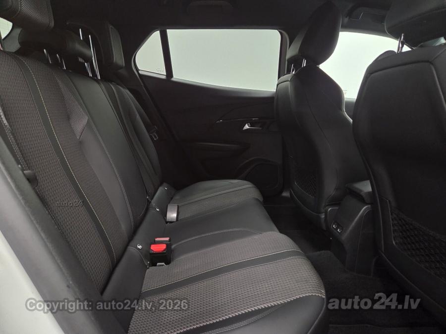 Balts Peugeot 2008 2021 Tallina, ar dzinēja tilpumu 1.20 L un nobraukumu 68 tūkst. km par 16400 €, foto 21 vietnē AUTOMOTO.COM.LV