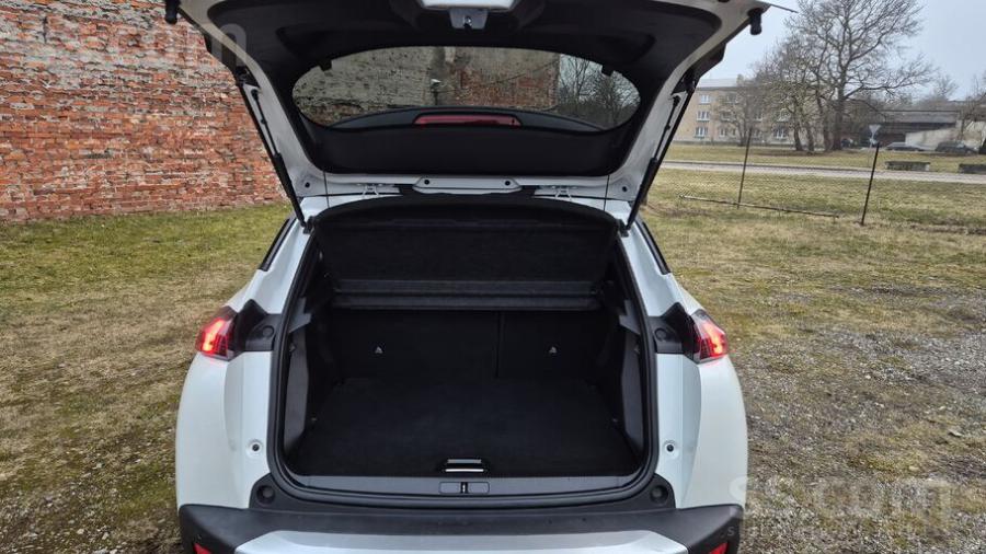Balts Peugeot 2008 2021 Liepāja, ar dzinēja tilpumu 1.50 L un nobraukumu 228 tūkst. km par 14250 €, foto 10 vietnē AUTOMOTO.COM.LV