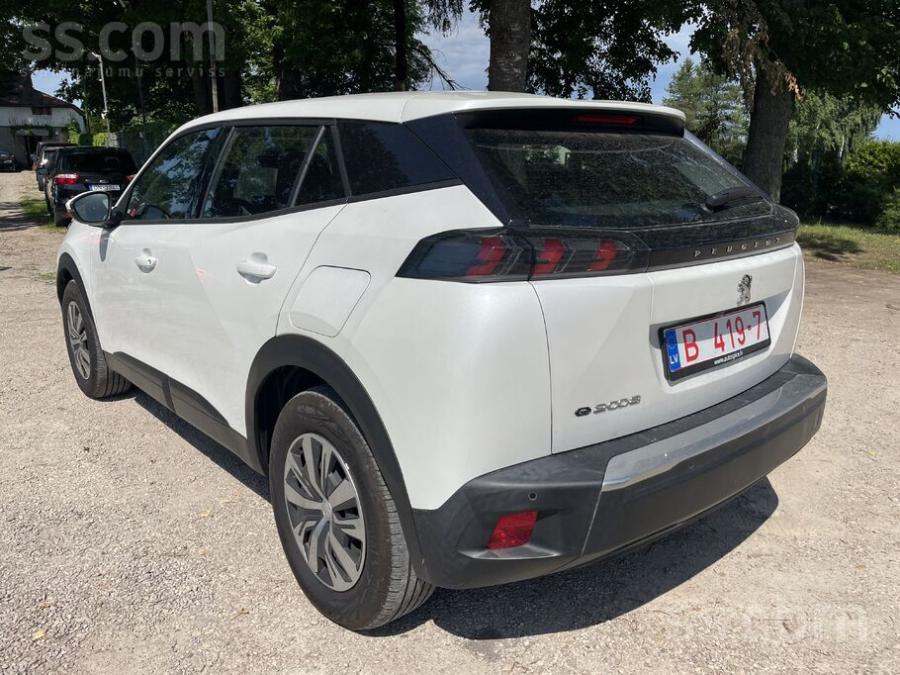 Balts Peugeot 2008 2021 Rīga, ar dzinēja tilpumu 1.20 L un nobraukumu 40 tūkst. km par 18990 €, foto 4 vietnē AUTOMOTO.COM.LV