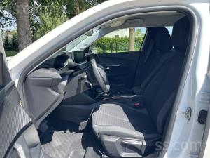 Balts Peugeot 2008 2021 Rīga, ar dzinēja tilpumu 1.20 L un nobraukumu 40 tūkst. km par 18990 €, foto 11 vietnē AUTOMOTO.COM.LV