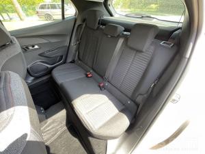 Balts Peugeot 2008 2021 Rīga, ar dzinēja tilpumu 1.20 L un nobraukumu 40 tūkst. km par 18990 €, foto 13 vietnē AUTOMOTO.COM.LV