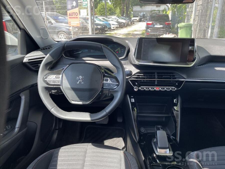 Balts Peugeot 2008 2021 Rīga, ar dzinēja tilpumu 1.20 L un nobraukumu 40 tūkst. km par 18990 €, foto 21 vietnē AUTOMOTO.COM.LV