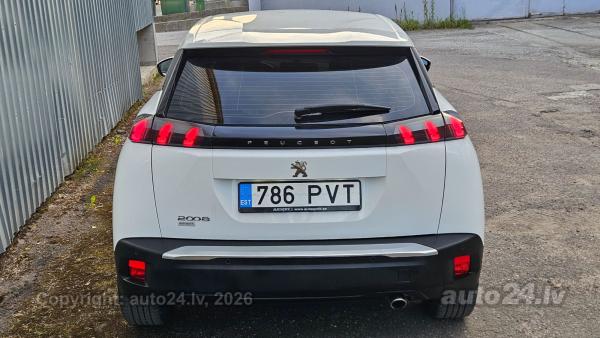 Balts Peugeot 2008 2021 Tallina, ar dzinēja tilpumu 1.50 L un nobraukumu 128 tūkst. km par 10999 €, foto 6 vietnē AUTOMOTO.COM.LV