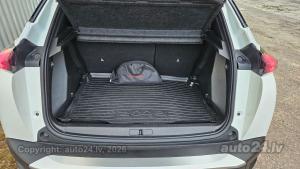 White Peugeot 2008 2021 in Tallinn, with an engine capacity of 1.50 L and mileage of 128 thousand km for 10999 €, photo 19 on AUTOMOTO.COM.LV