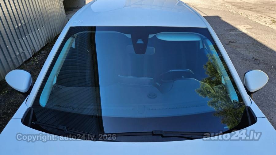 White Peugeot 2008 2021 in Tallinn, with an engine capacity of 1.50 L and mileage of 128 thousand km for 10999 €, photo 26 on AUTOMOTO.COM.LV