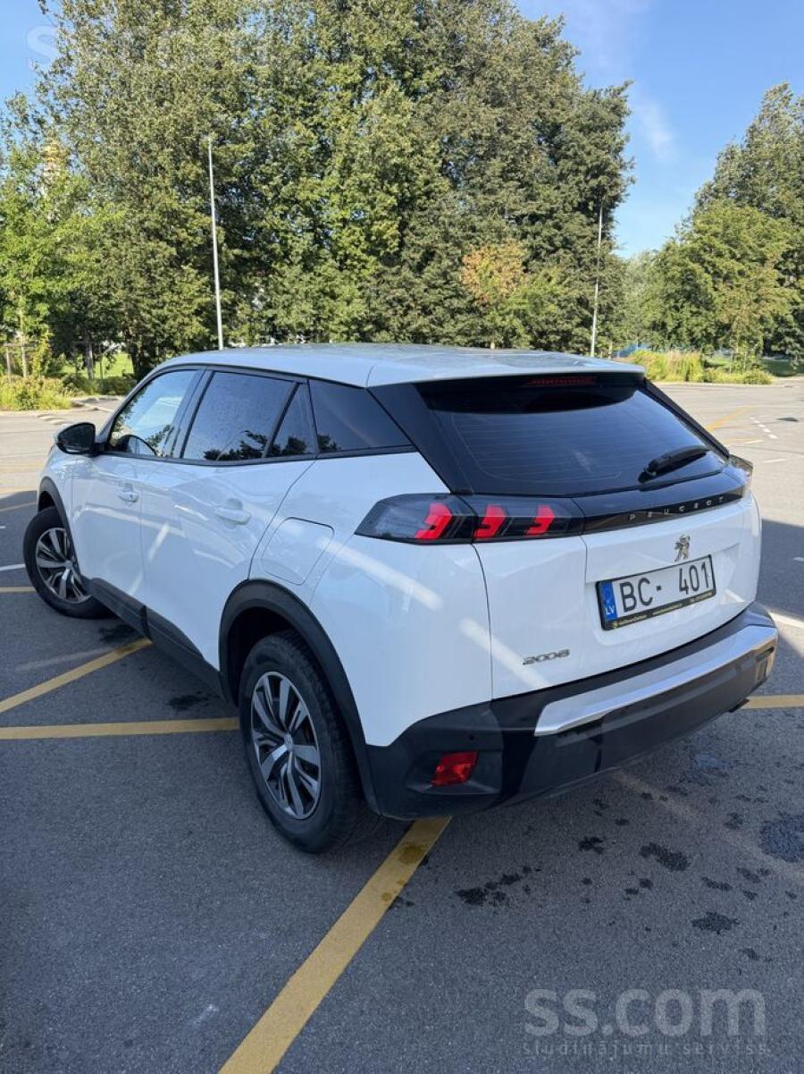 Balts Peugeot 2008 2021 Rīga, ar dzinēja tilpumu 1.20 L un nobraukumu 167 tūkst. km par 9300 €, foto 5 vietnē AUTOMOTO.COM.LV