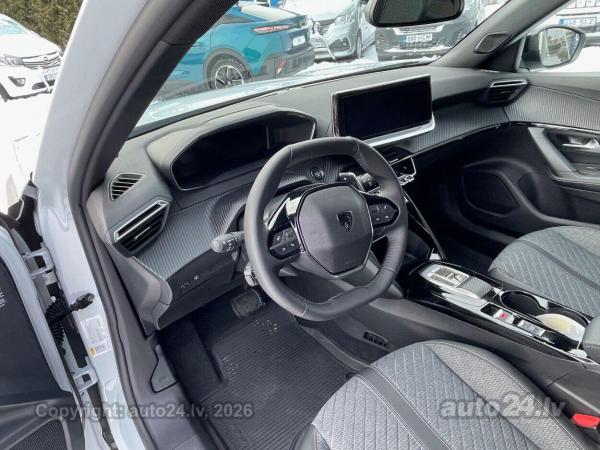Balts Peugeot 2008 2025 Tartu, ar dzinēja tilpumu 1.20 L un nobraukumu 5 tūkst. km par 25900 €, foto 9 vietnē AUTOMOTO.COM.LV