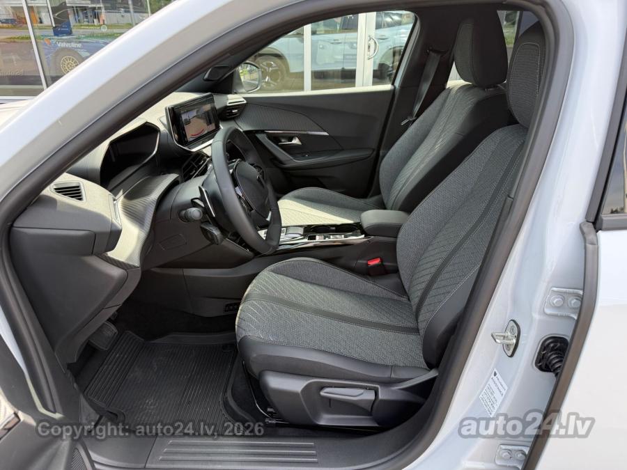 Balts Peugeot 2008 2026 Jehvi, ar dzinēja tilpumu 1.20 L un nobraukumu 6 tūkst. km par 25590 €, foto 8 vietnē AUTOMOTO.COM.LV