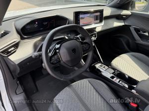 Balts Peugeot 2008 2026 Jehvi, ar dzinēja tilpumu 1.20 L un nobraukumu 6 tūkst. km par 25590 €, foto 9 vietnē AUTOMOTO.COM.LV