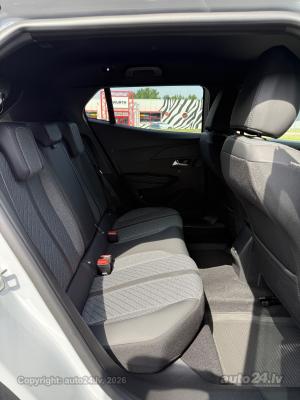 Balts Peugeot 2008 2026 Jehvi, ar dzinēja tilpumu 1.20 L un nobraukumu 6 tūkst. km par 25590 €, foto 13 vietnē AUTOMOTO.COM.LV