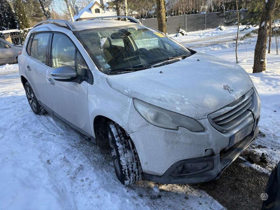 Balts Peugeot 2008 2015 Viļņa, ar dzinēja tilpumu 1.56 L un nobraukumu 212 tūkst. km par 3900 €, foto 1 vietnē AUTOMOTO.COM.LV