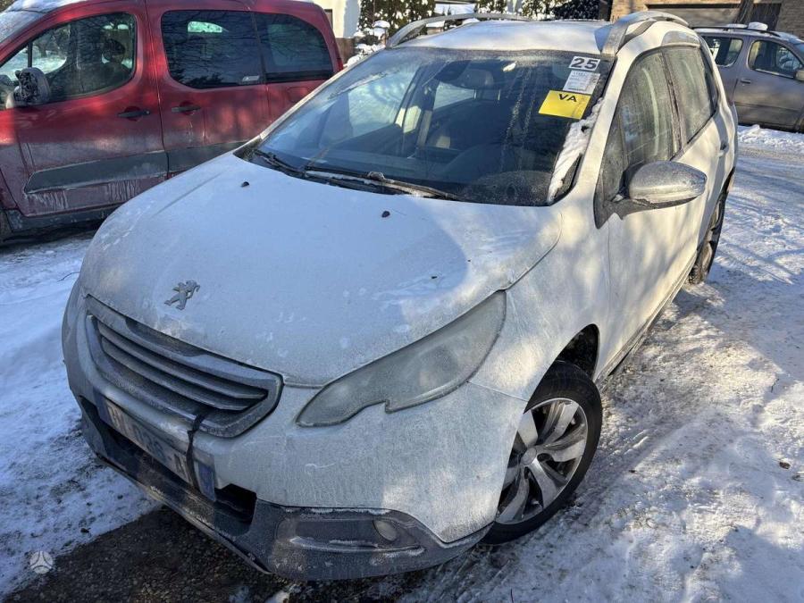Balts Peugeot 2008 2015 Viļņa, ar dzinēja tilpumu 1.56 L un nobraukumu 212 tūkst. km par 3900 €, foto 2 vietnē AUTOMOTO.COM.LV