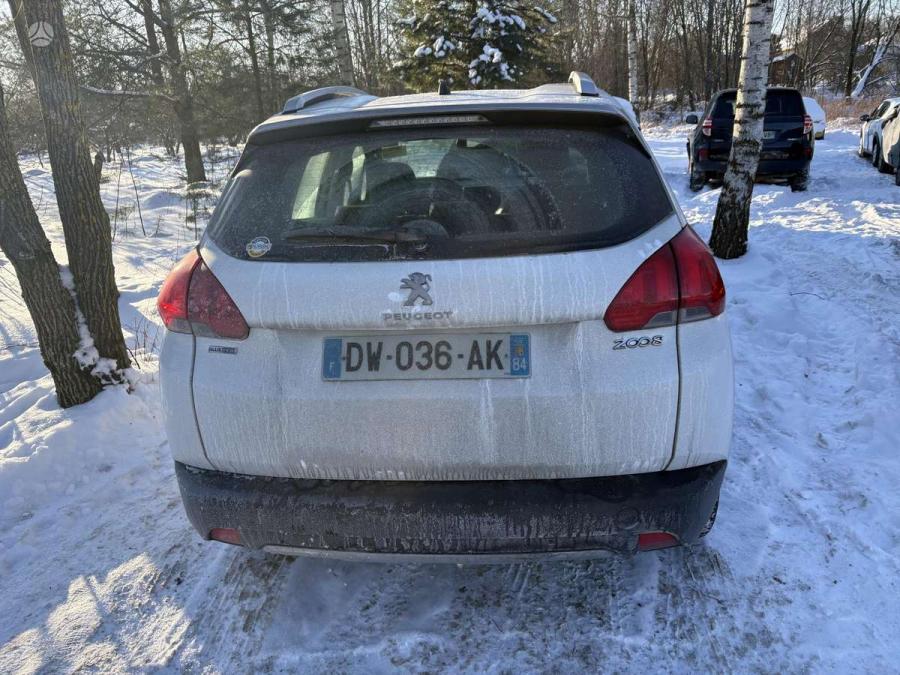 Balts Peugeot 2008 2015 Viļņa, ar dzinēja tilpumu 1.56 L un nobraukumu 212 tūkst. km par 3900 €, foto 6 vietnē AUTOMOTO.COM.LV